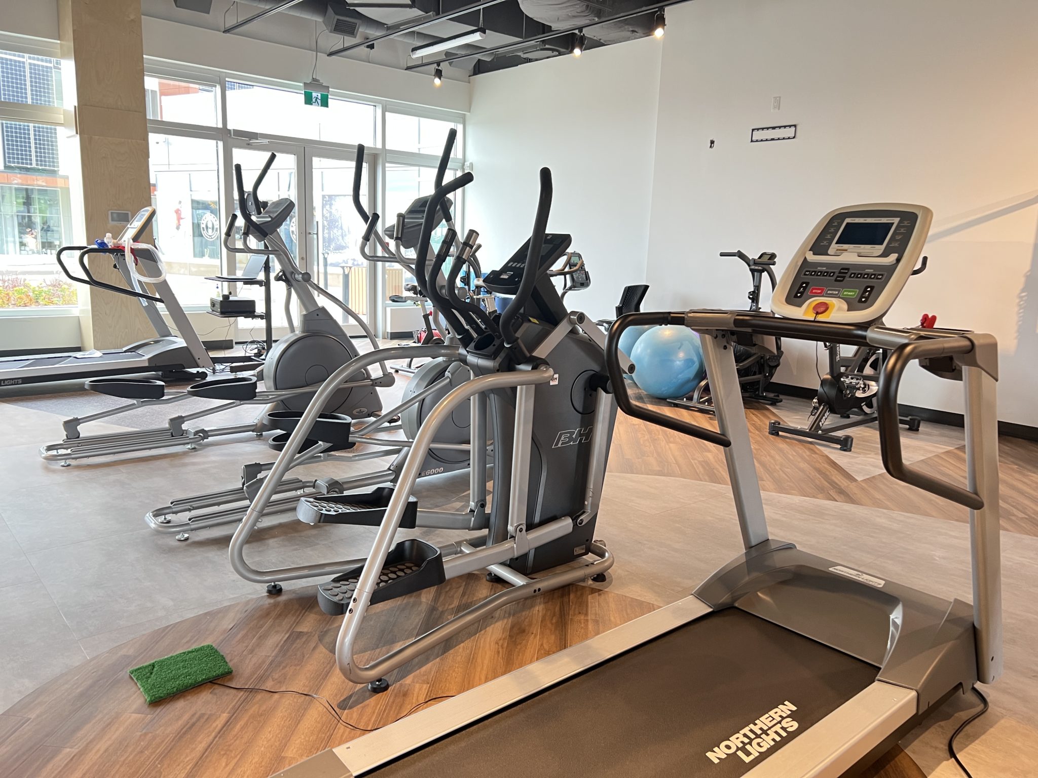 Medpoint Health Care Centre - Sifton Properties